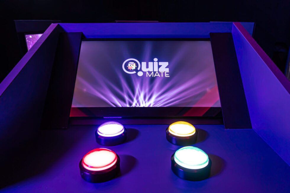 Quiz na żywo - Quiz Mate - Teleturniej na żywo w Warszawie